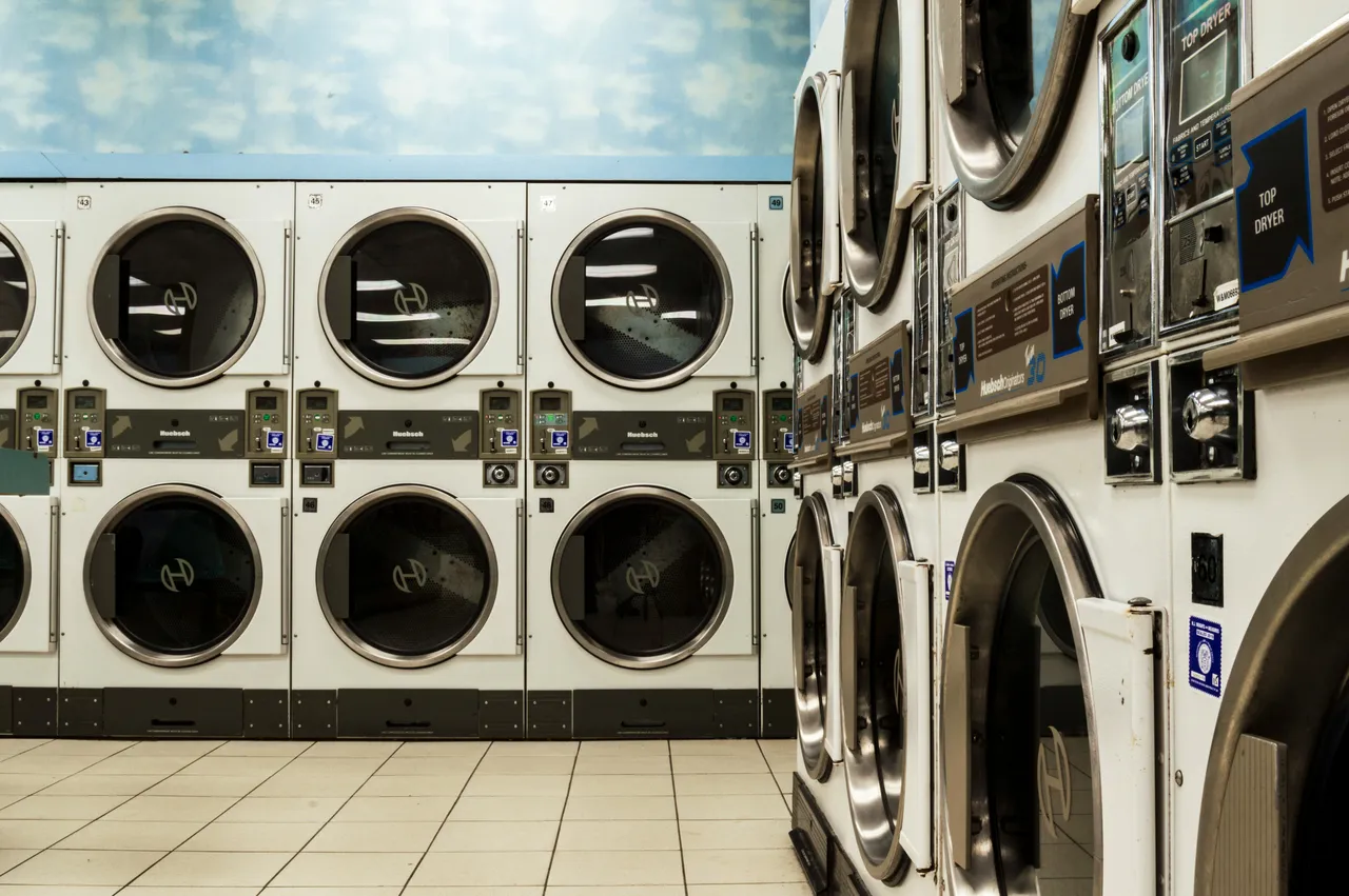 Splash Laundry - Laundromat Services in Columbus, Ohio | Modern Self ...